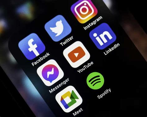 Top Social Media Trends 2023 To Stay Ahead Of The Game