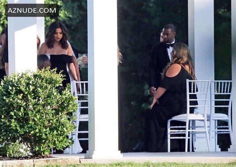 Selena Gomez Sexy At Her Cousin S Lavish Wedding As Temperatures Reached Close 100 Degrees AZNude