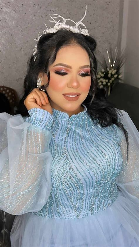 بيع ميكب وملابس حريمي ورجالي