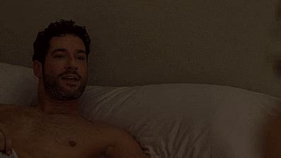 Queen America Episode Set Gift Tomellis Es