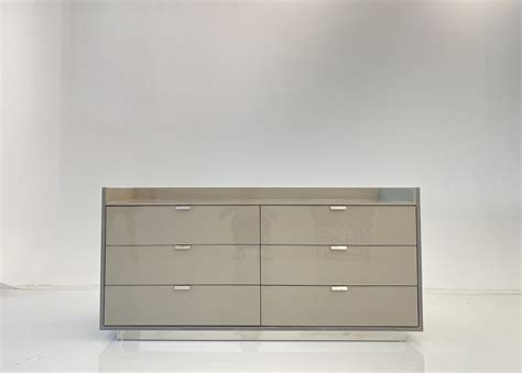 Minotti Darren Sideboard Daylight