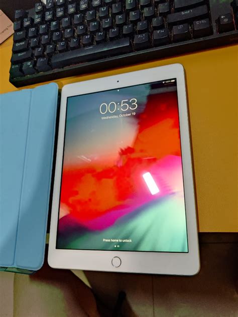 Ipad Gen Gb Mobile Phones Gadgets Tablets Ipad On Carousell