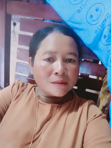 ពាញ សុផាន់ 🥰ក្ដីស្រលាញ់មិនដែលភ្លេចគឺខ្លួនឯង ️