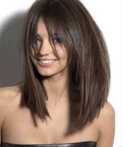 Stunning Shoulder Length Hairstyles Trending In