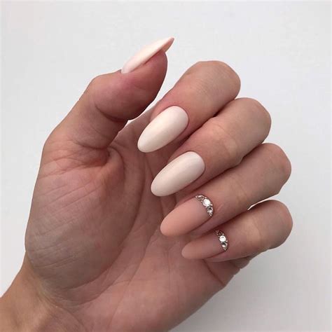 Pin by Nika Volosnikova on m a n i c u r e | Diamond nails, Manicure ...