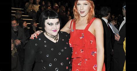Micky Green Et Beth Ditto Au Défilé Sonia Rykiel à Paris Le 7 Mars 2010 Purepeople