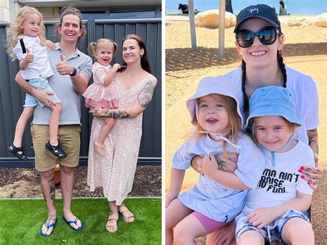 Майка която кърми 5 годишния си син обяснява защо това трябва да е нормална практика Деца и