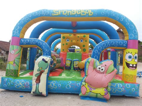 Батути и атракционни съоръжения надуваеми батути замъци и пързалки детски въртележки и