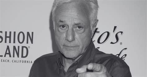 John Aprea Nie żyje Aktor Znany Z Ojca Chrzestnego Ii Zmarł W Wieku 83 Lat Plejada Pl