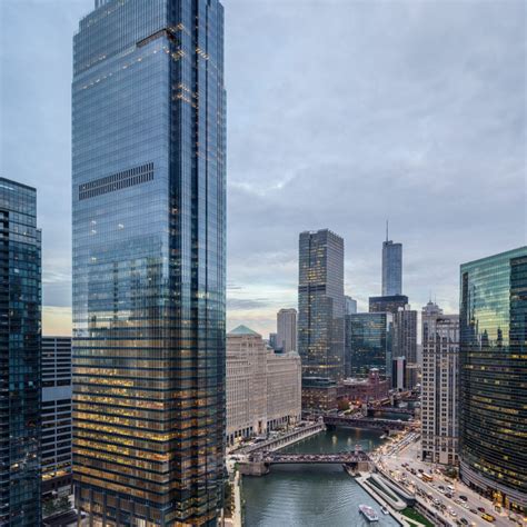 Salesforce Tower Chicago Alvine