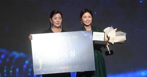 포토 임희정 2년 연속 인기상 받았어요~