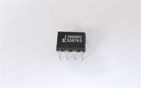 Xilinx 1765dpc 8 Pin Ic Integrated Circuits And Op Amps Bmi Surplus