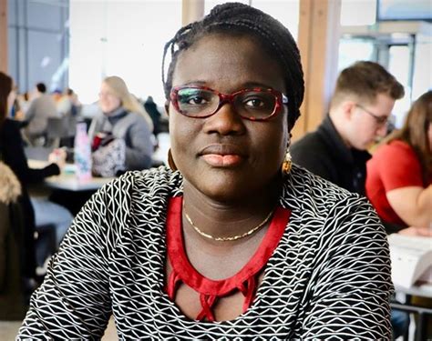 Bienvenue à La Professeure Ndeye Dieynaba Ndiaye Département Des Sciences Juridiques Uqam