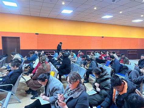 Төрийн албан хаагчид болон иргэдийн цахим ур чадвар дээшлүүлэх сургалт боллоо