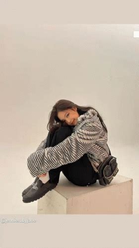 Jennie Kim Meme Jennie Kim Discover Share Gifs