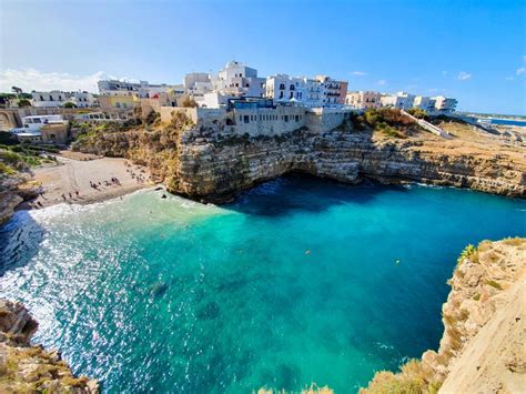 Polignano A Mare Puglia Le Spiagge Più Belle Ditalia Le 10 Più