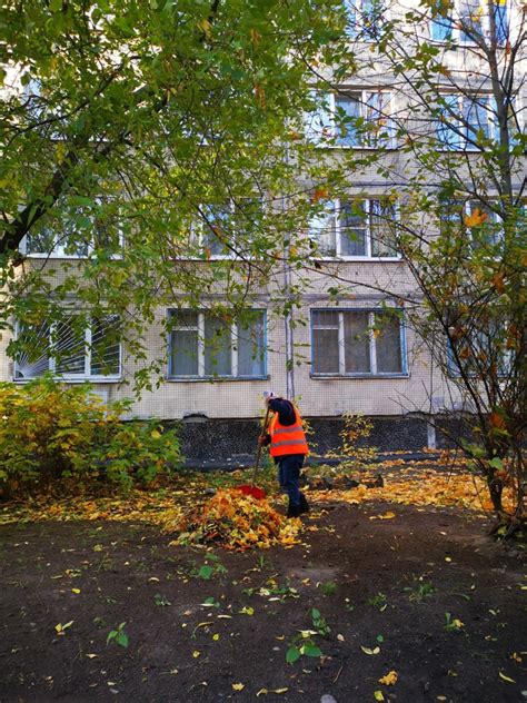 Сегодня 07 10 2021 на территории ООО ЖКС №1 Фрунзенского района работают Жилкомсервис №1