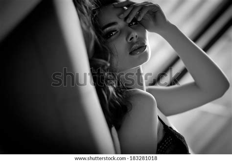 98551 Black And White Photos Of Women Royalty Free Images Stock