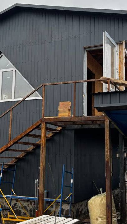 БезпритульнийСвіт Цей хаскі не відходив від своєї загиблої подруги… 💔 Вчора ми дізналися одну