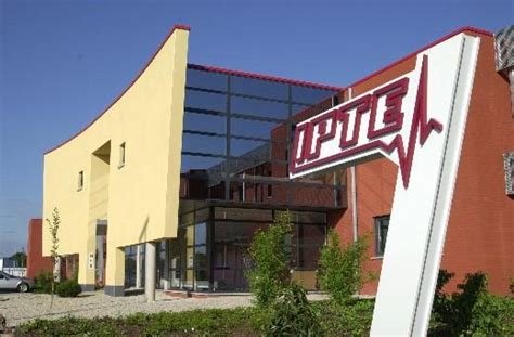 Daan Nijs On Linkedin Service Hotline Still Available 24 7 Remote Services Available Via Remote…