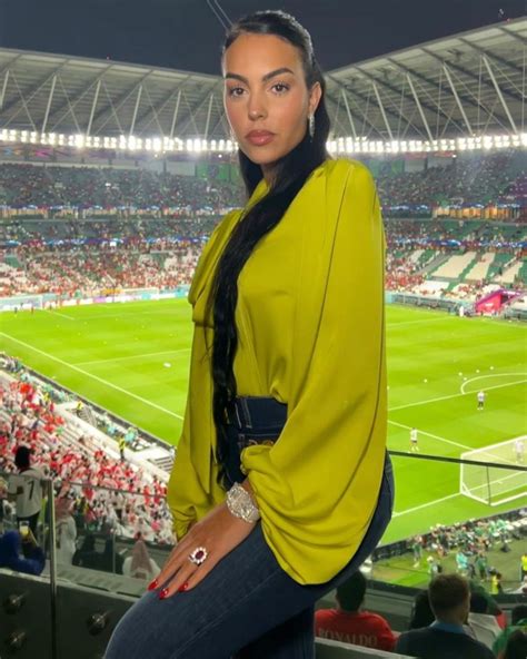 Georgina Rodriguez Rips Portugal Coach For Cristiano Ronaldo Benching