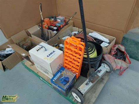 Pallet Containing Unused Convertable Jet Pump 24 Rolling Magnet