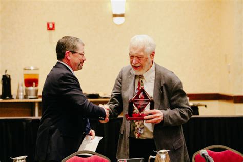 Ktic 840 Am983 Fm987 Fm Specht Awarded With First Ever Larry Tonniges Research Achievement