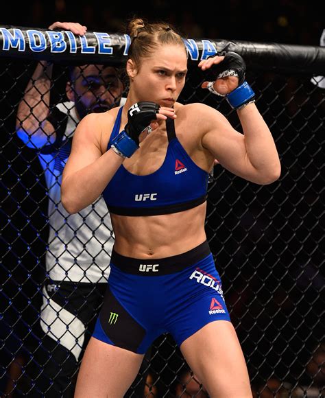 Ronda Rousey Frau Poster Ronda Rousey Rwwdf