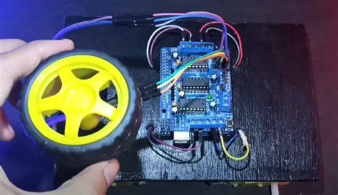 hướng dẫn chế tạo robot dò line arduino tránh vật cản hc sr04