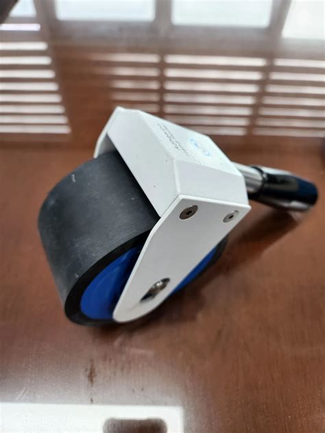 점착롤러 압축롤러 점착력시험롤러 당근 중고거래