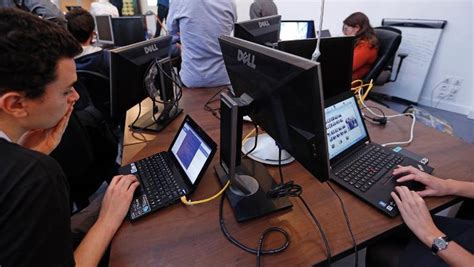 Le Hackathon Marathon Informatique Pour Créer Les Applis De Demain