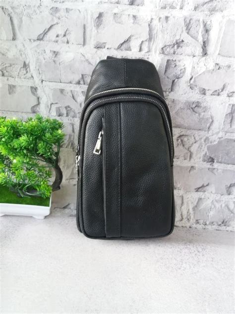 Чоловіча шкіряна сумка бананка — ціна 1216 грн у каталозі Сумки Купити аксесуари за доступною