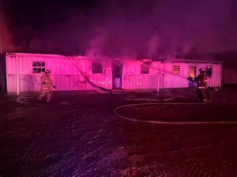 Multiple Depts Agencies Respond To Valley Mills Fire Kwkt Fox 44