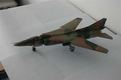 МиГ-27 — Каропка.ру — стендовые модели, военная миниатюра