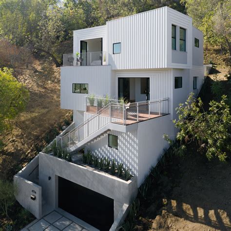 Faceted Volumes Surround Courtyard At Freelandbucks Second House