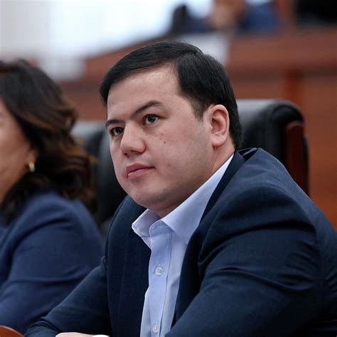 Абиров катышкан мушташ депутат Алимжанов досунун жоругу үчүн кечирим