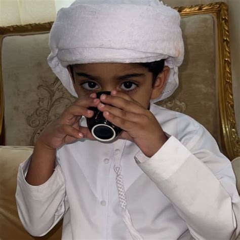 ‎نايــل المزروعي‎ Na Mzr • Threads Say More