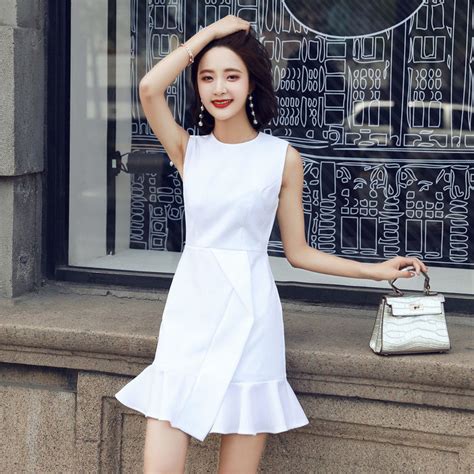 item mà con trai thích ngắm con gái mặc nhất là váy liền ngắn Thời trang Việt Giải Trí