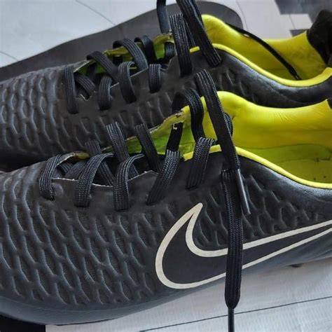 Nike Soccer Indoor Soccer Shoes 나이키축구화 축구화 축구화250 축구화245 On Bunjang Global Site