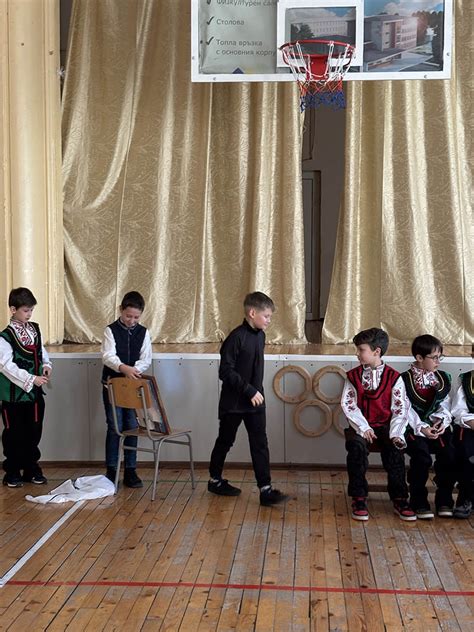 Постановка в 5 ОУ „Иван Вазов“ по разказа „Апостолът в премеждие“ на