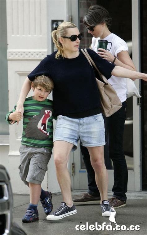 جدیدترین عکس های کیت وینسلت و پسرش در نیویورک جدیدترین عکس ها و