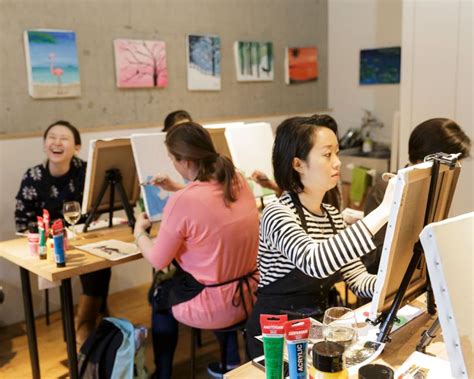 그림 그리기 및 음료 일본 미술 그림 그리기 및 매실주 맛보기 도쿄 Kkday