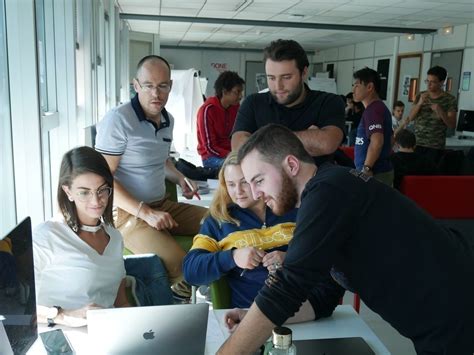 la coding factory organise une journée porte ouverte le 5 février