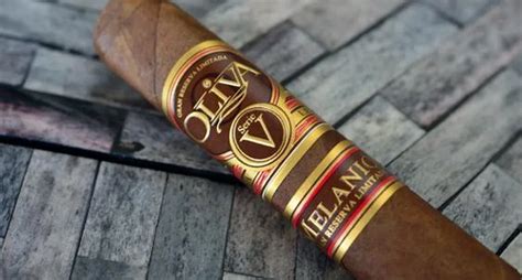 Обявиха най добрата пура на 2014 г и тя не е кубинска Profit Bg