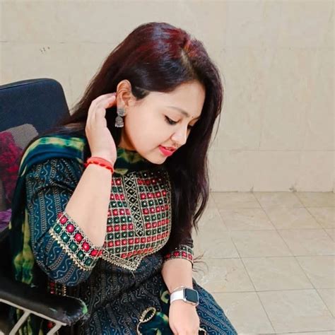 Nisha Saini Market Research Analyst Digitallancers B2b Lead