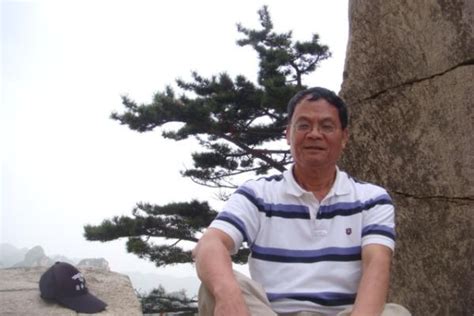 A Spatiotemporal Model Of Drug Resistance In Bacteria With Mutations