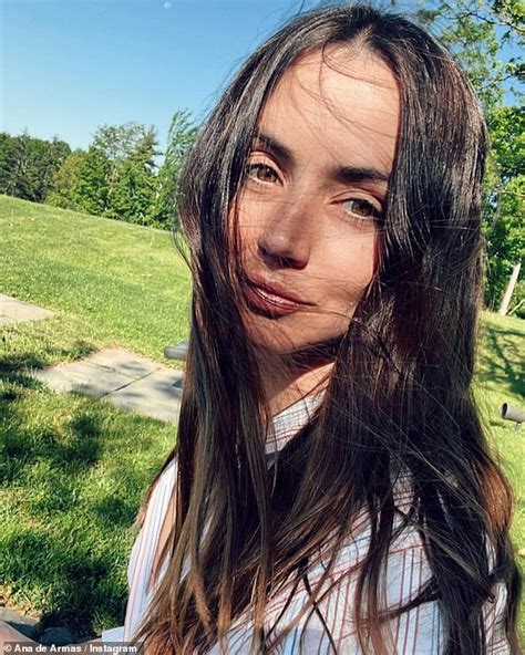 Ana De Armas Living Off The Grid In Rural M Vermont Home She Moved To After Whirlwind Ben
