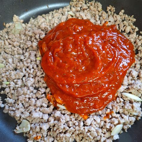 다진돼지고기 닭가슴살 토마토 스파게티