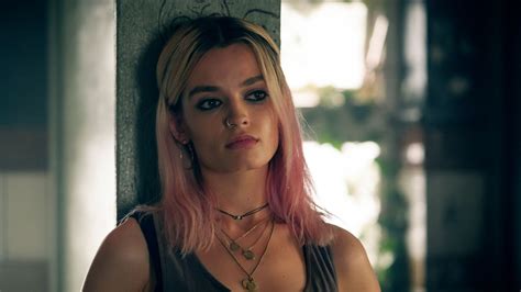 Sex Education Star Emma Mackey Is Leaving After Season 4 Teen Vogue