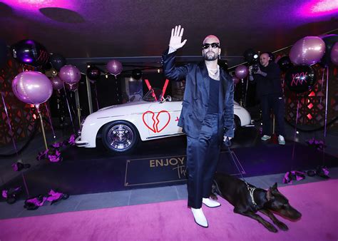 Maluma Se Reencuentra Con Sus Inicios Y Publica The Love And Sex Tape